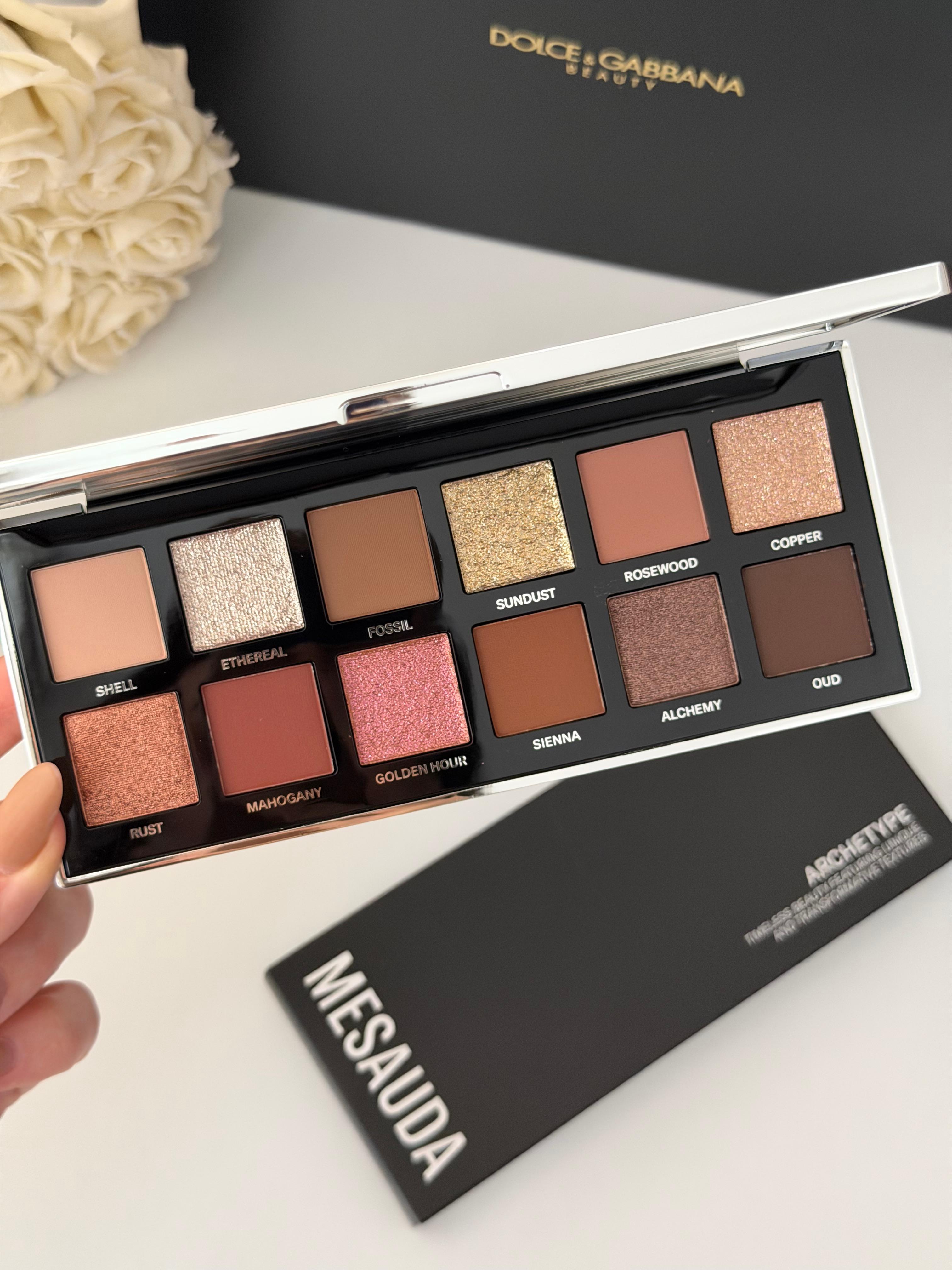 MESAUDA Archetype Eyeshadow (102) - Timeless Beauty Featuring Unique A ...