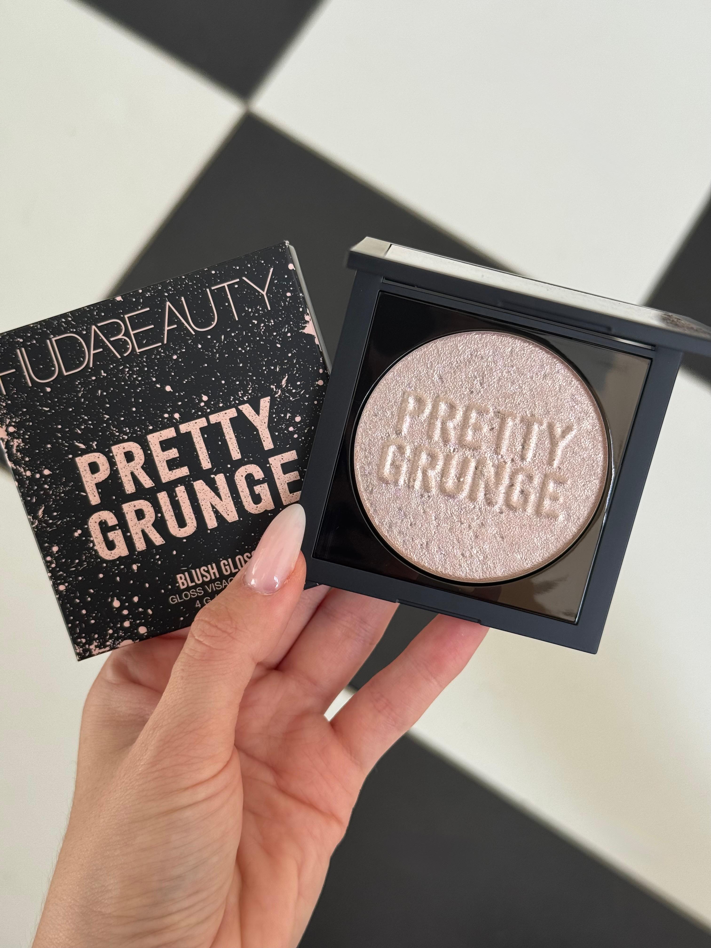 HUDA BEAUTY Pretty Grunge Blush Face Gloss – Paris Parfumerie Cosmétique